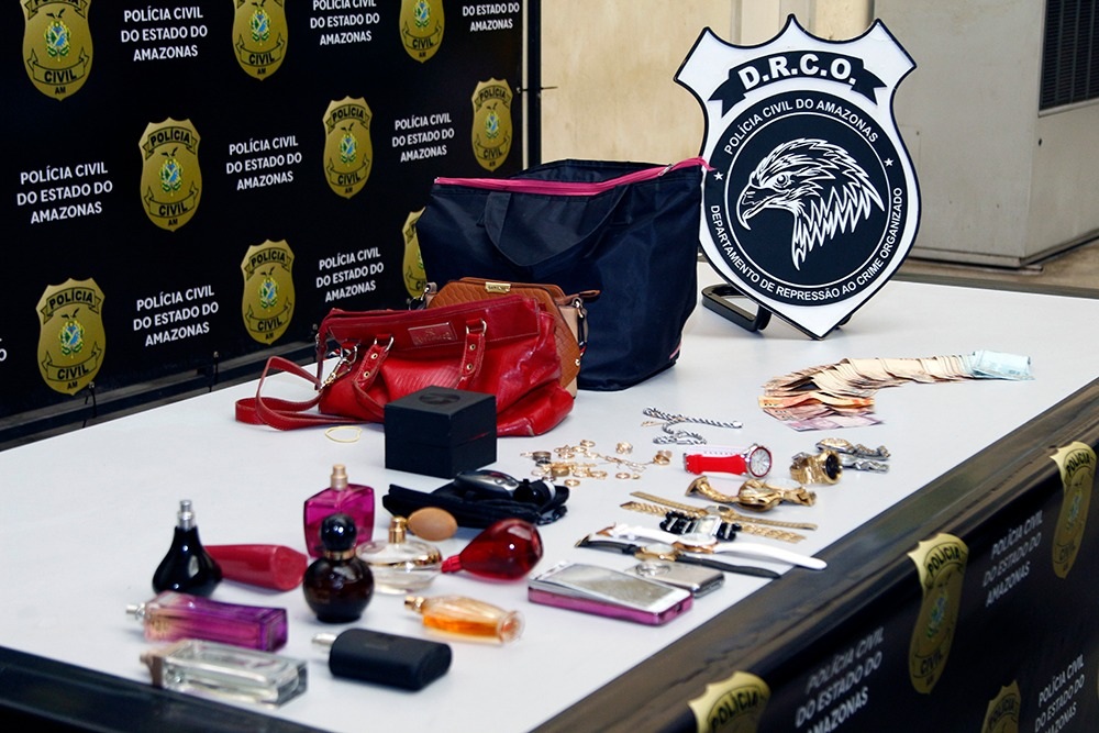 Trio é Preso Por Roubo Na Zona Norte E Polícia Recupera Objetos E
