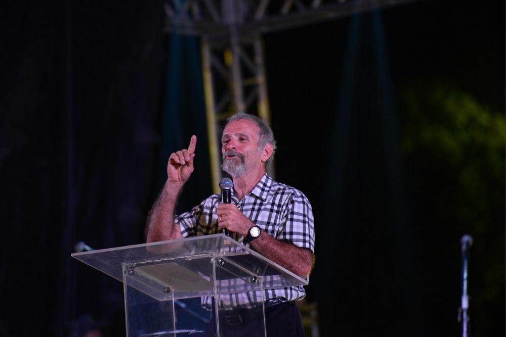 pastor David Hatcher da Nova Igreja Batista - Foto – Alex Pazuello ...