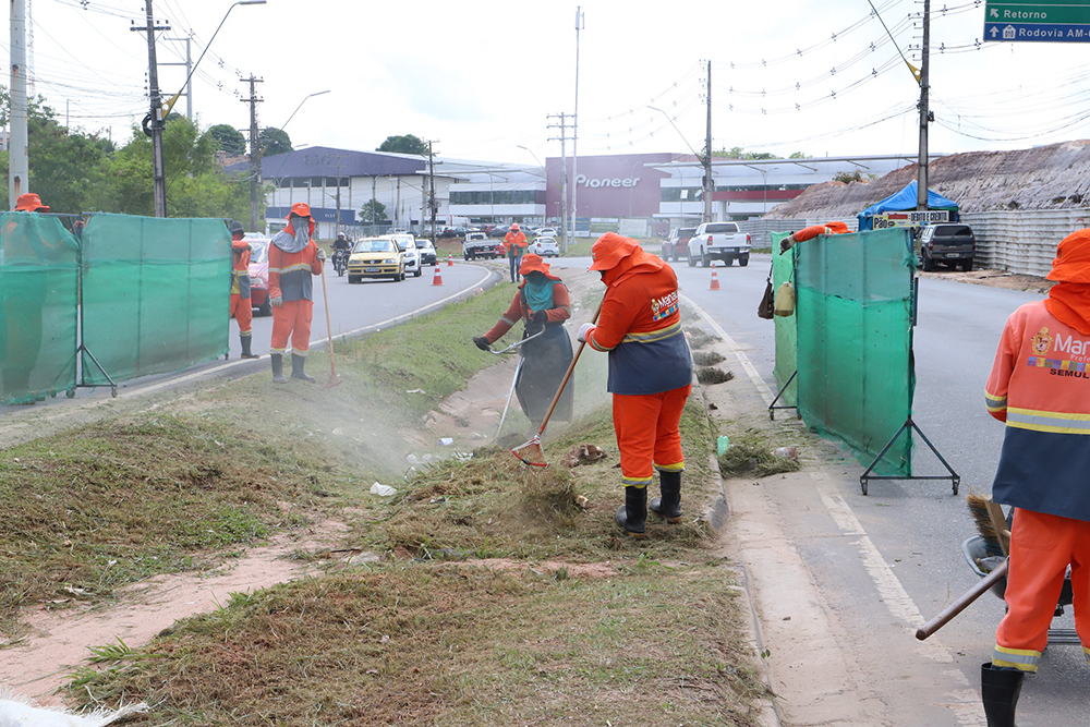 Semulsp Continua Com Ações De Limpeza Nas Principais Avenidas De Manaus