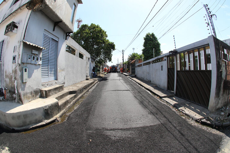 Bairro Japiim 2 recebe obras do programa 'Asfalta Manaus' - Portal do ...