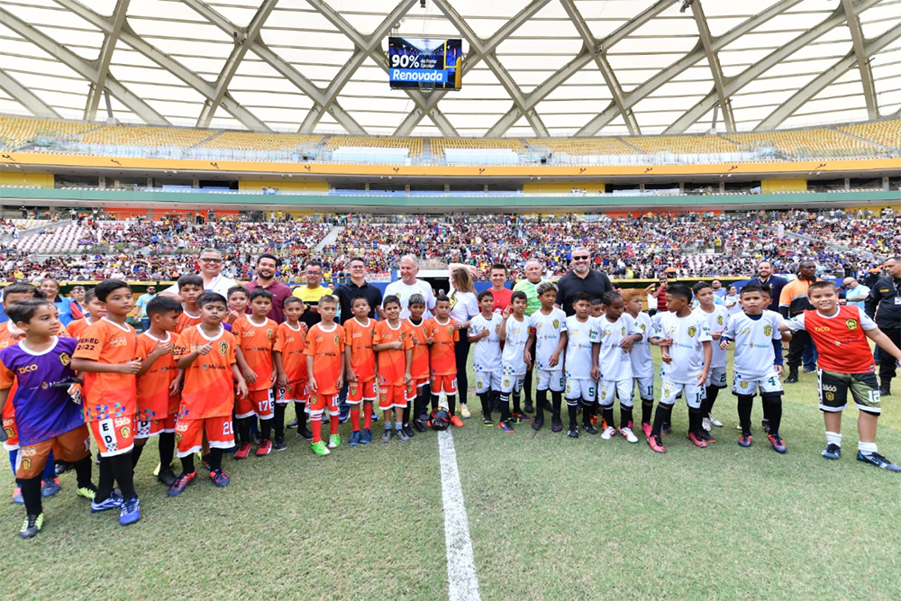 Craques do passado e do futuro brilham na final da Copa Zico - Portal ...
