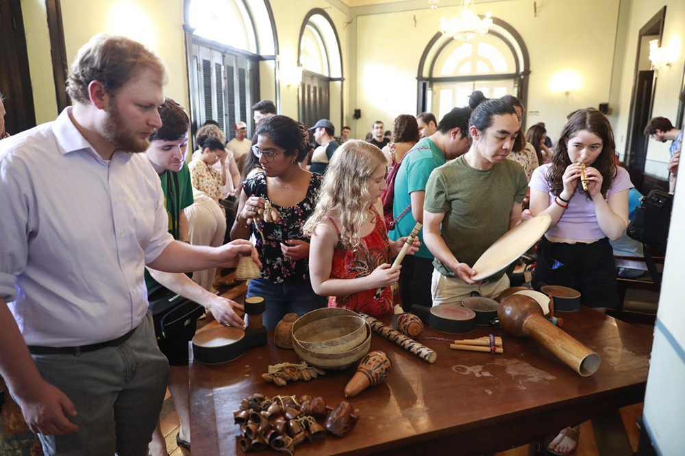 Pesquisadores do MIT participam de workshop sobre bioinstrumentos ...
