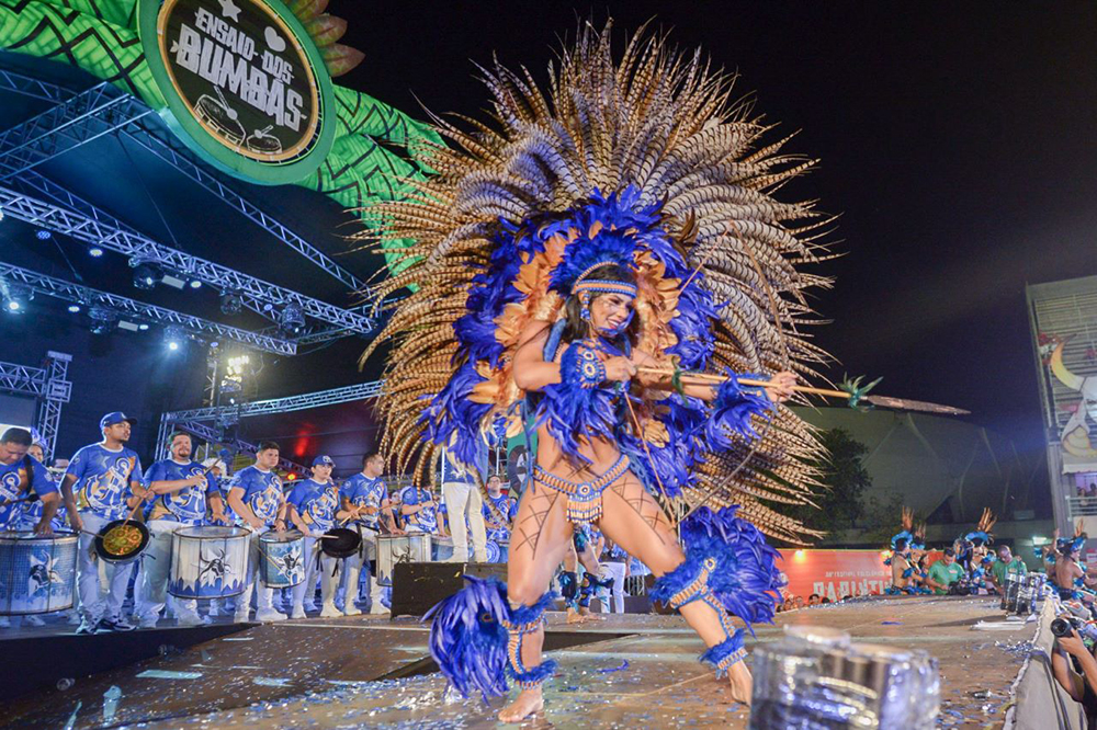 Bar do Boi exalta povos indígenas, neste sábado, no sambódromo