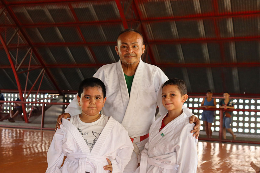 Campeões da Vila: professor de judô transmite fundamentos da arte ...