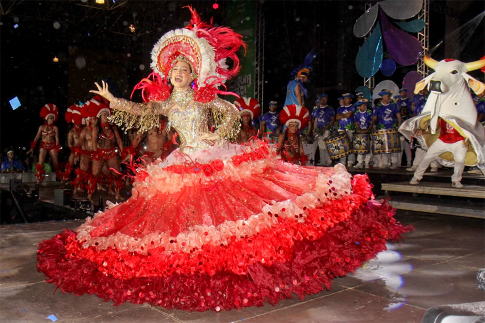 Boi Garantido leva tradição para primeira noite de Carnaboi 2024, em Manaus