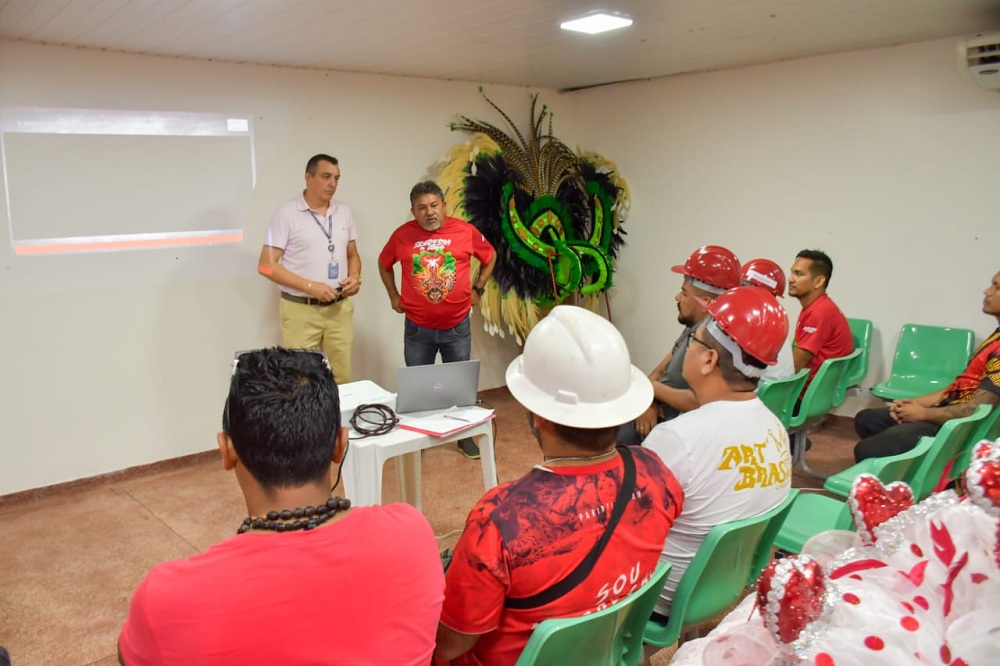 Sherwin-Williams dá treinamento para artistas do Garantido sobre ...