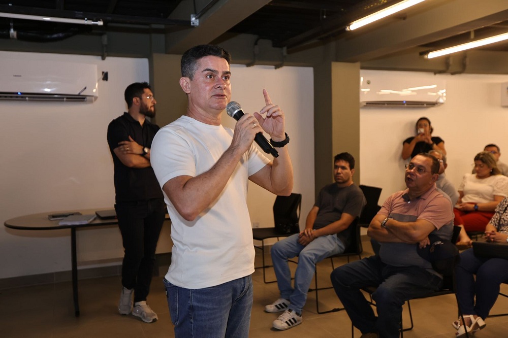 Prefeito David Almeida recebe plano de ações integradas do 'Manaus ...