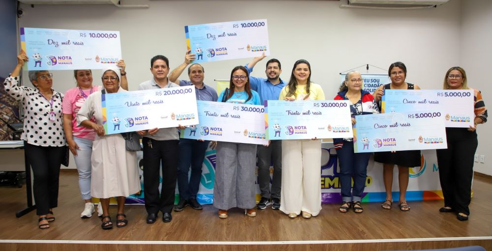 27 vencedores recebem seus cheques simbólicos da Nota Premiada Manaus ...